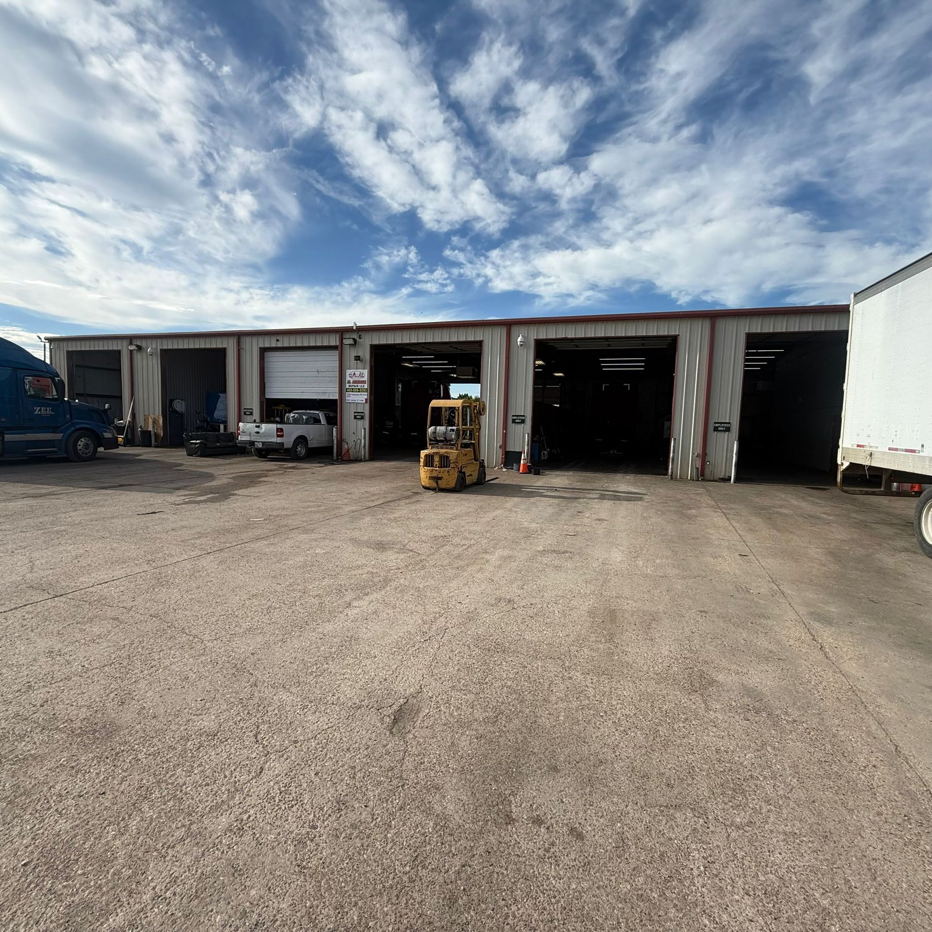 A & J Truck and Trailers Repairs Images | Balch Springs