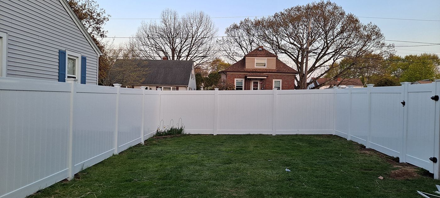 Vinyl Fences | Rhode Island