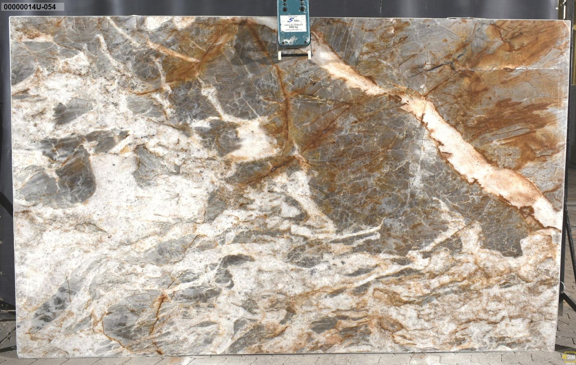 Granite and Quartzite Slabs West Palm Beach, FL | Azul Stone