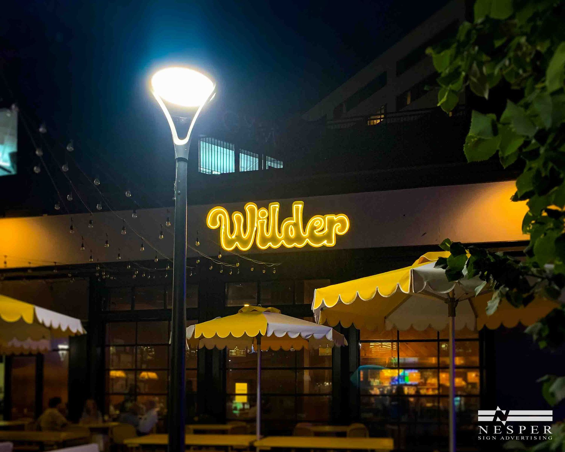 Custom Neon Signs Cedar Rapids IA | Nesper Sign Advertising