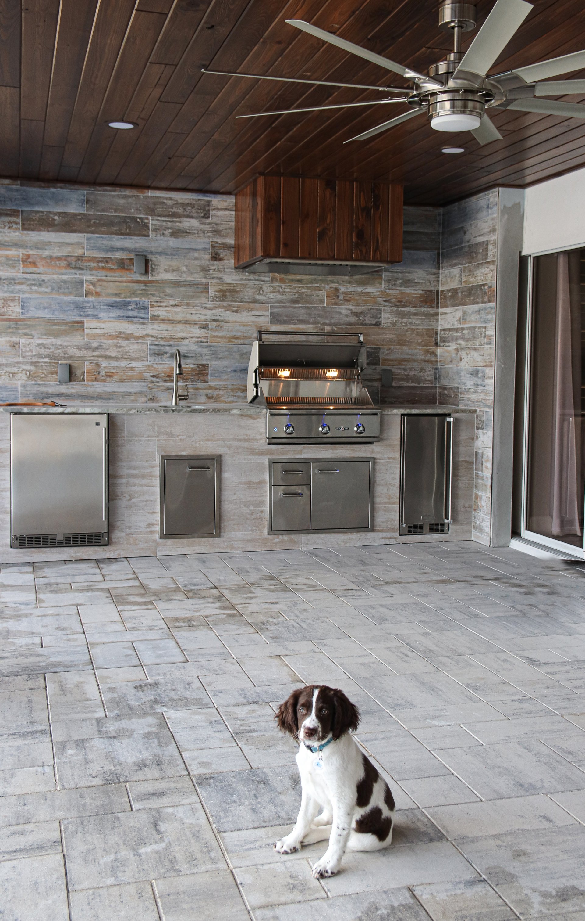 Porcelain and Tile Outdoor Kitchens | HL Posey Builders