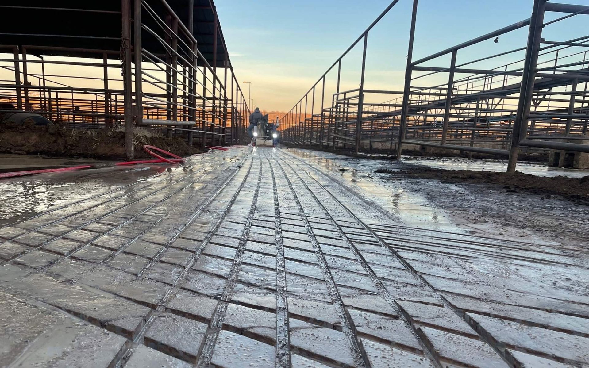 Grooving Gallery | P & D Barn Floor Grooving LLC