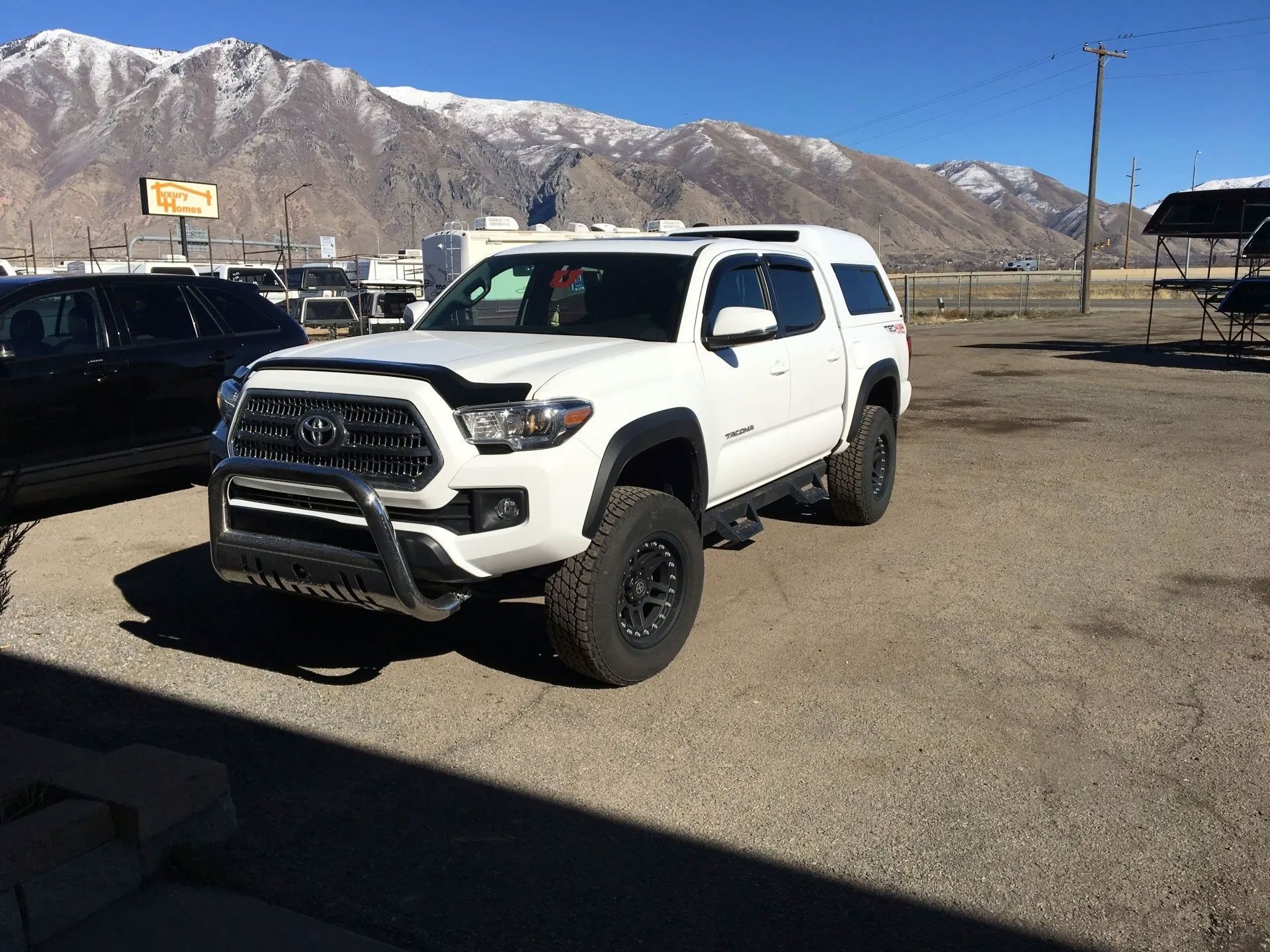 Fiberglass Truck Topper Sales and Service | Springville, UT