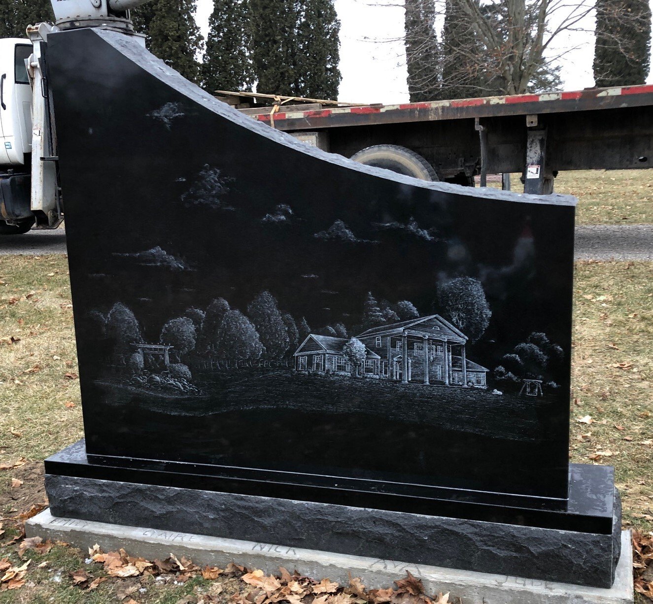 Monuments | Headstones | Port Huron, MI