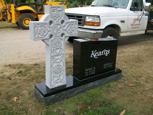 Monuments | Headstones | Port Huron, MI