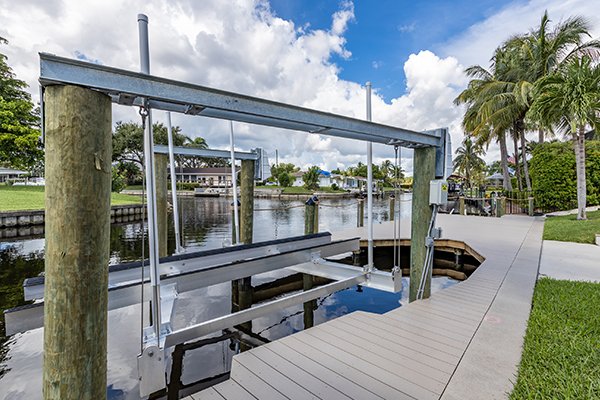 Boat Lift Installation Cape Coral, FL | Fort Myers, FL