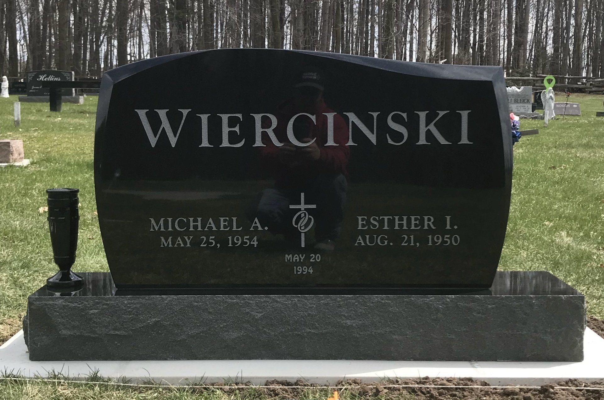 Upright Monuments | Wausau, WI
