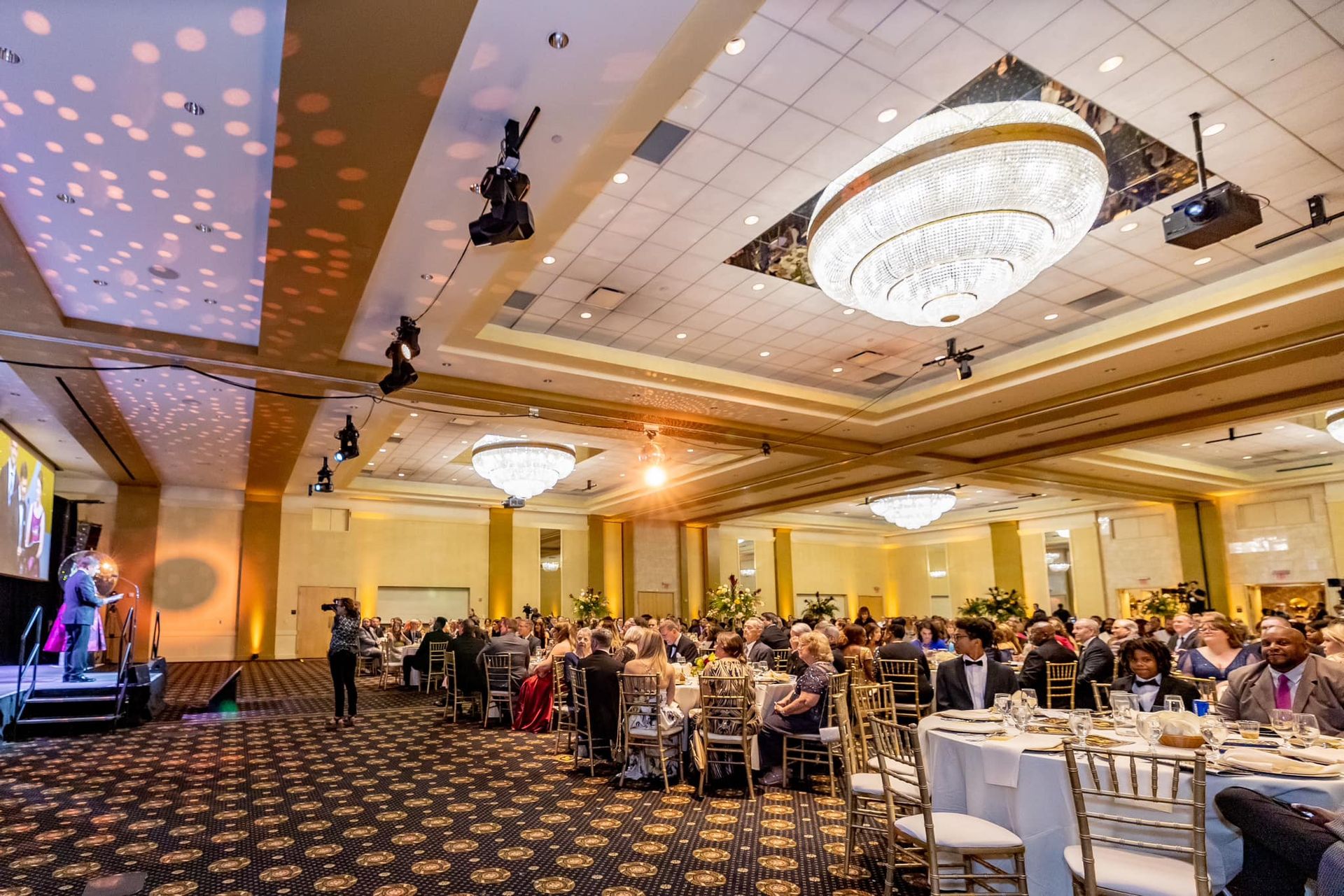 Photo Gallery | La Centre Conference & Banquet Facility