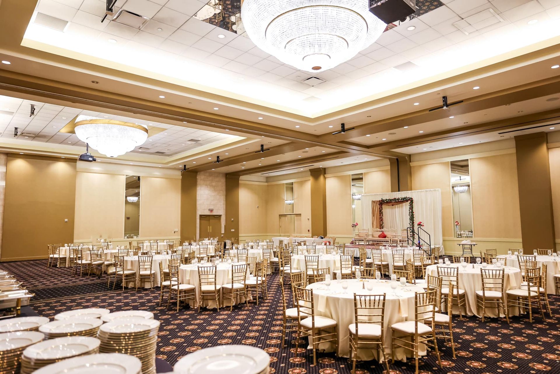 Photo Gallery | La Centre Conference & Banquet Facility