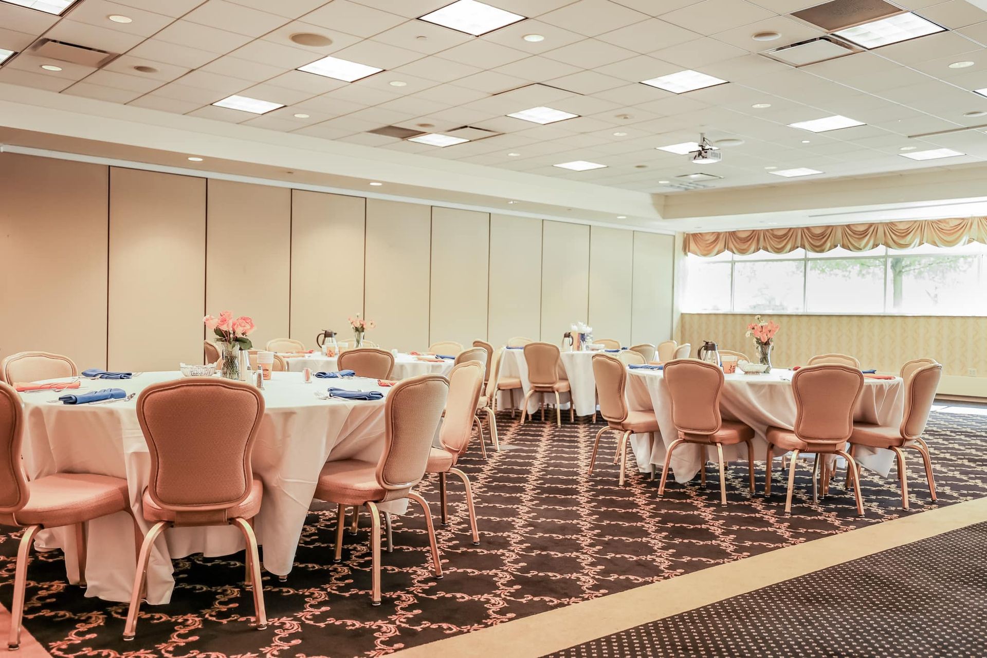 Photo Gallery | La Centre Conference & Banquet Facility