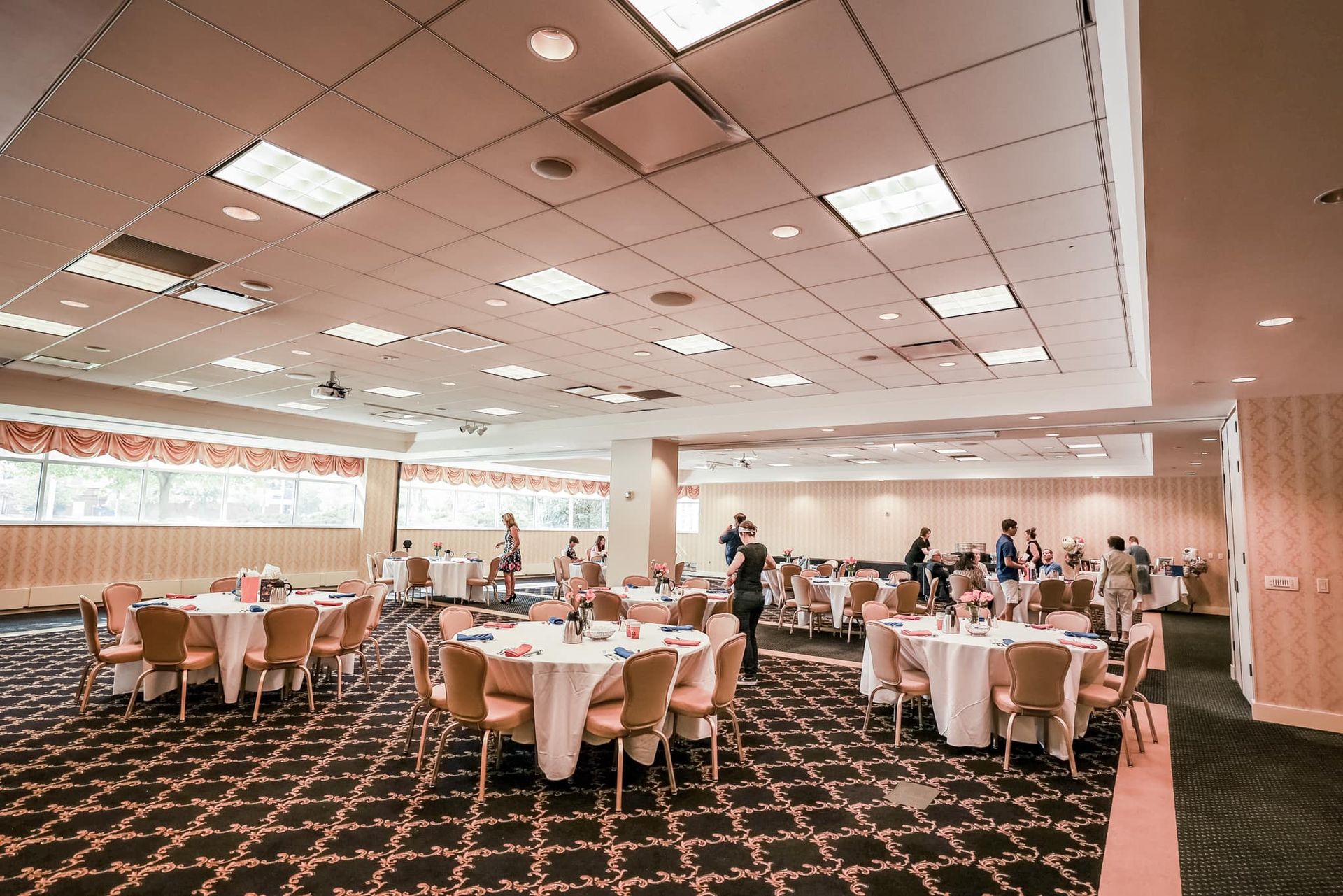 Photo Gallery | La Centre Conference & Banquet Facility