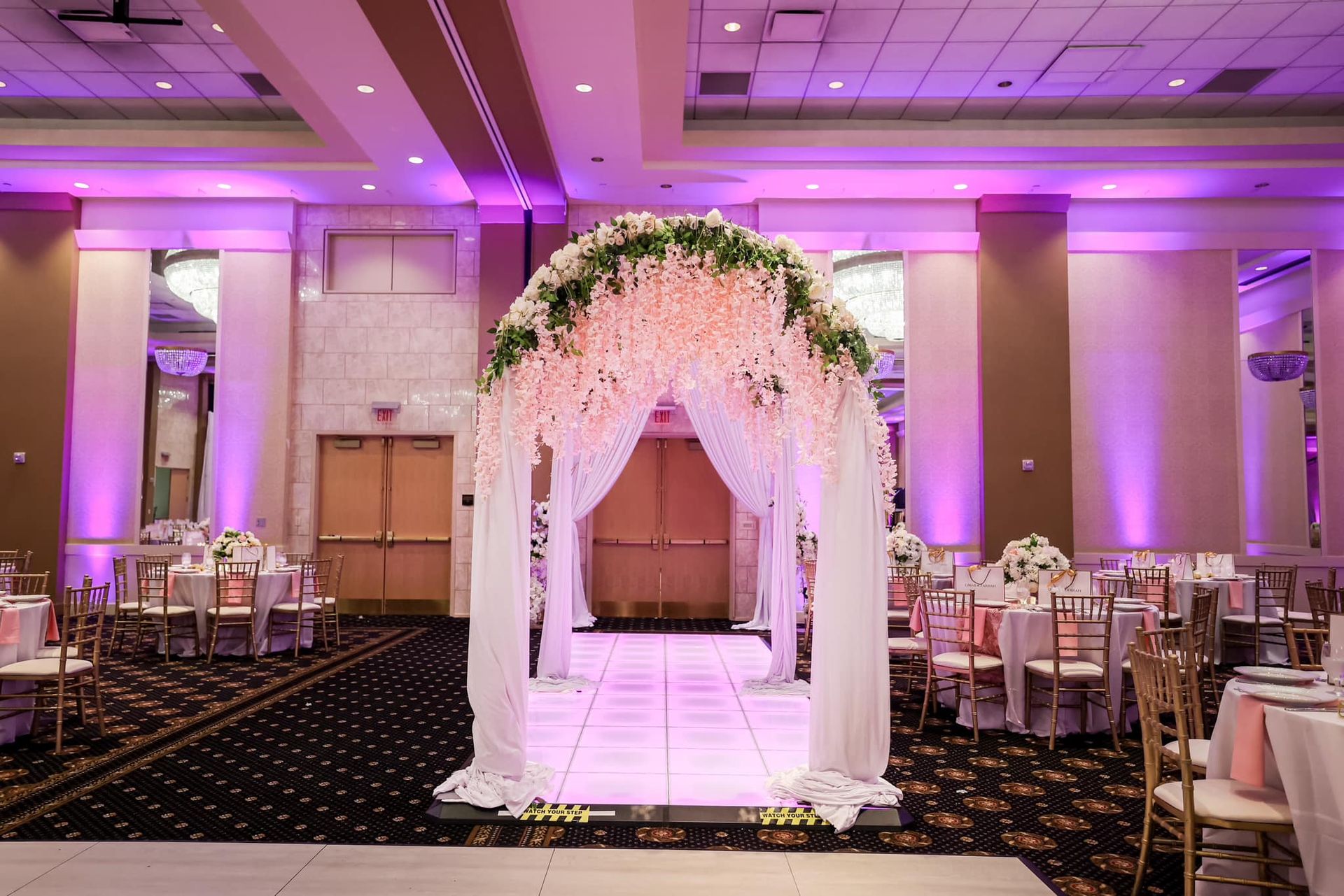 Photo Gallery | La Centre Conference & Banquet Facility