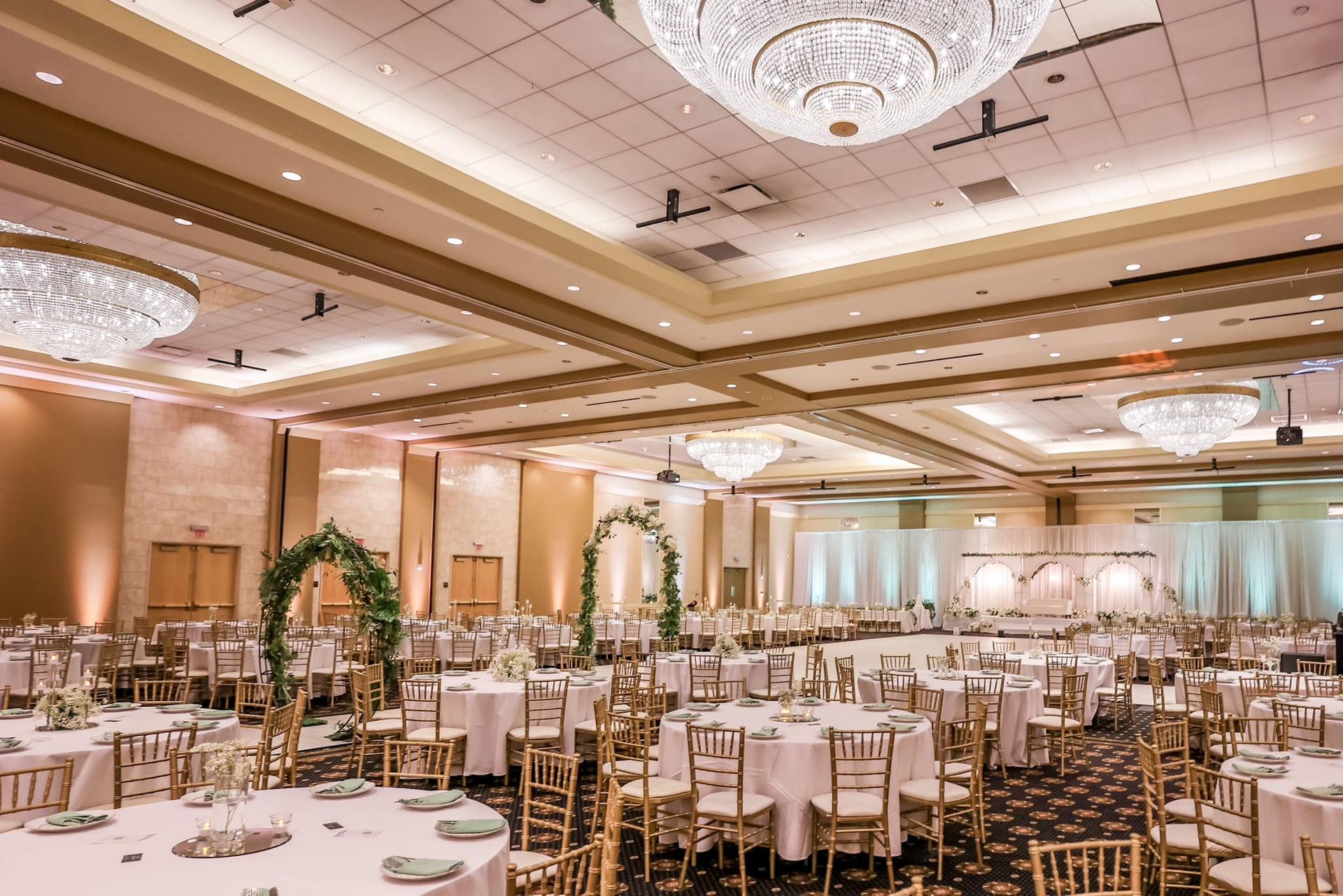 Photo Gallery | La Centre Conference & Banquet Facility