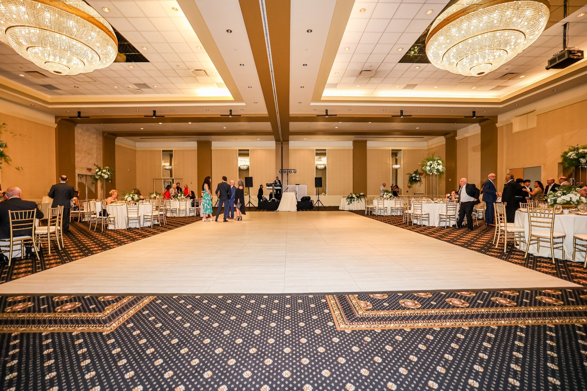 Photo Gallery | La Centre Conference & Banquet Facility