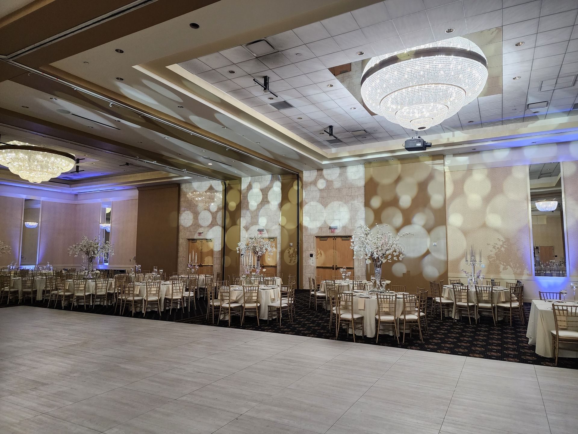 Photo Gallery | La Centre Conference & Banquet Facility