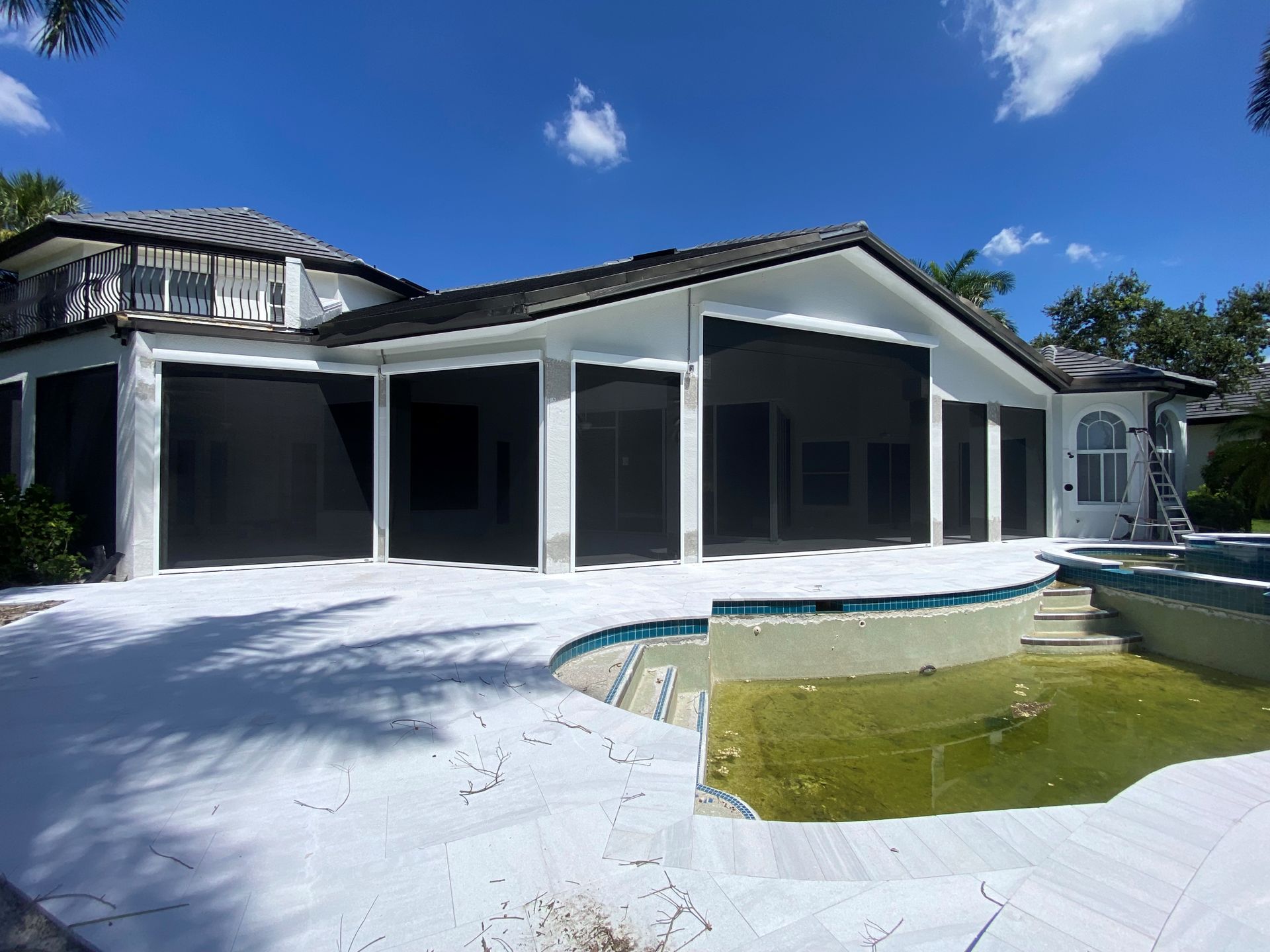 Defender Hurricane Screens | Sebring, FL