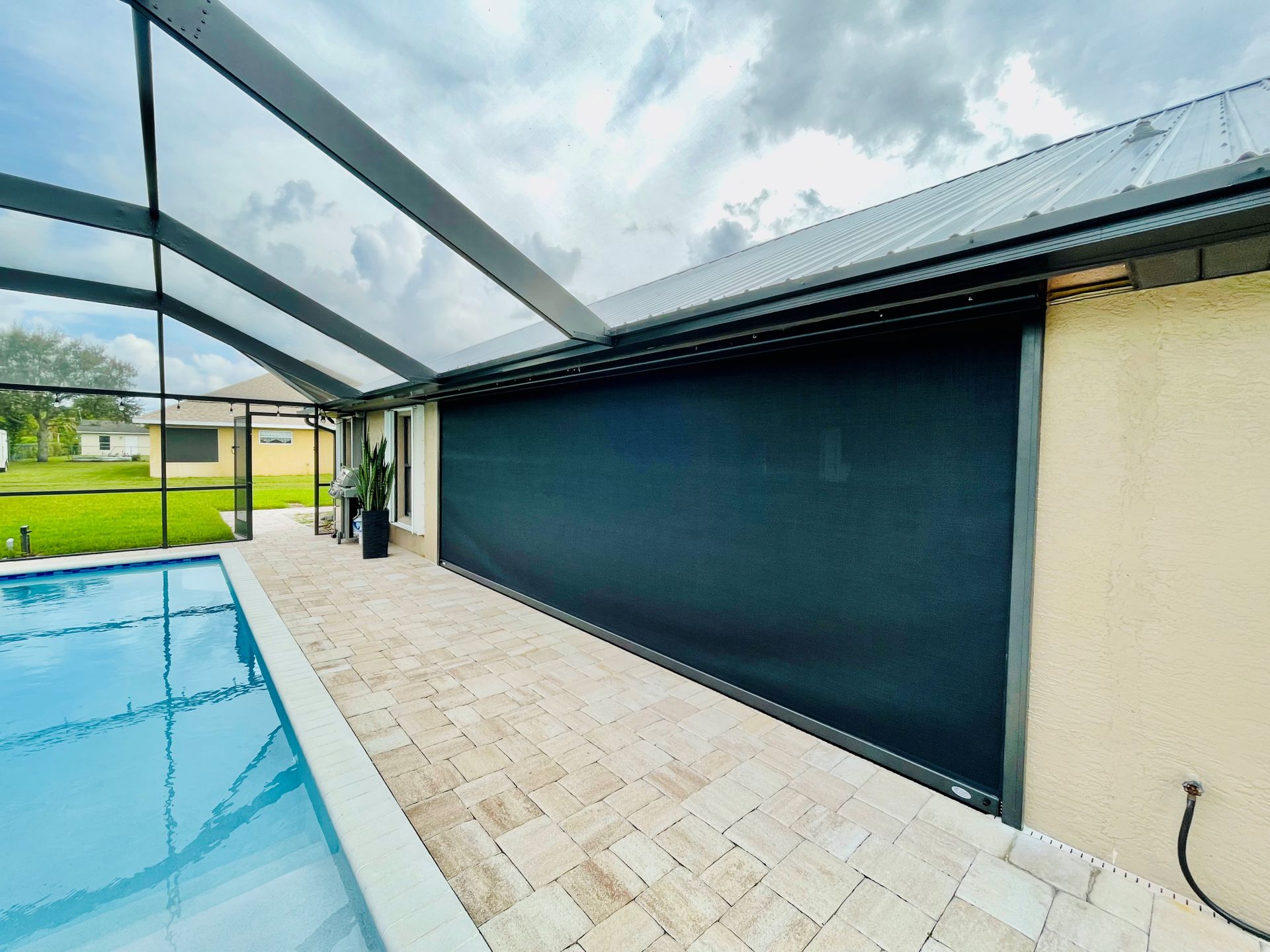 Defender Hurricane Screens | Sebring, FL