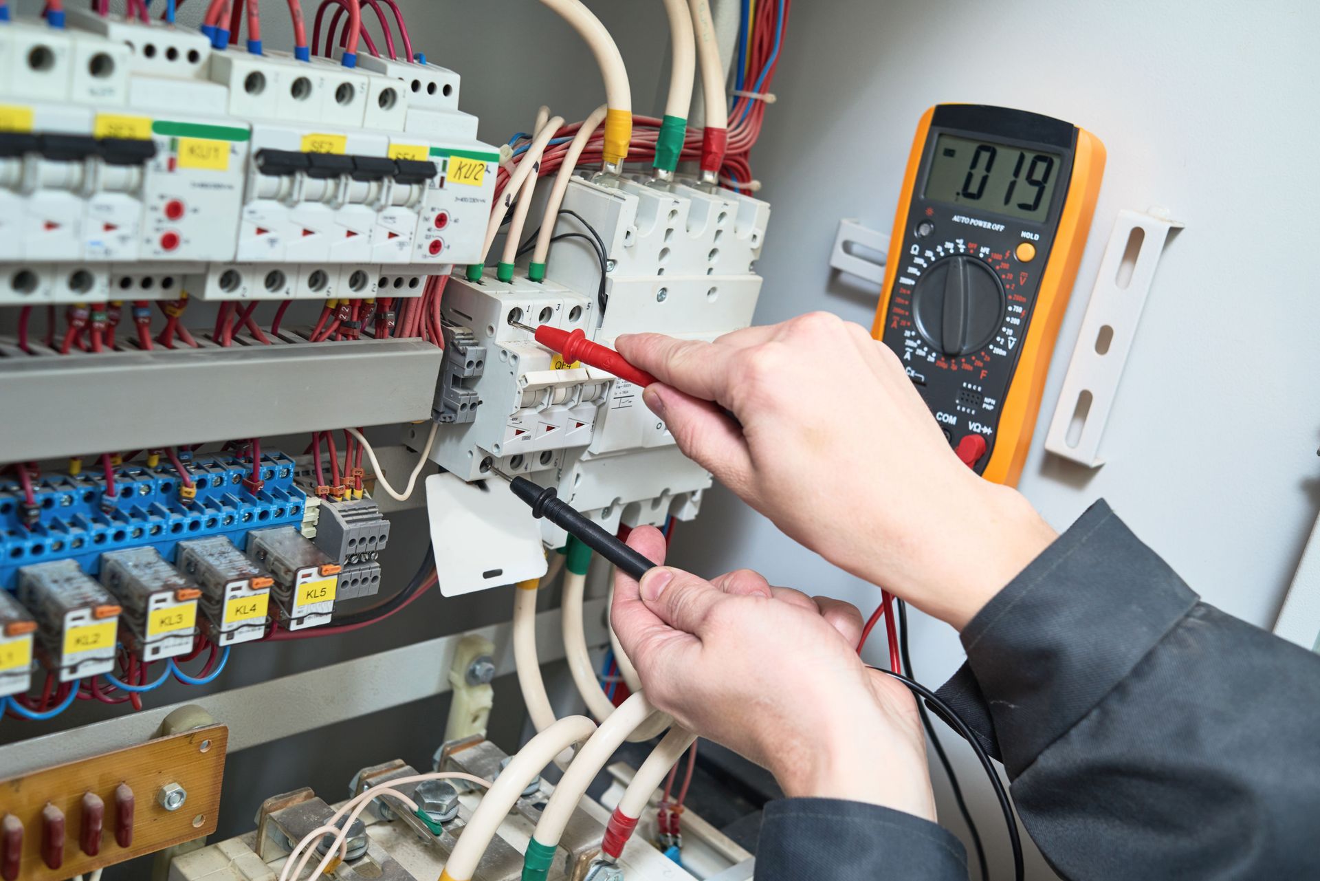 Electrical Inspections | Naperville & Niles, IL