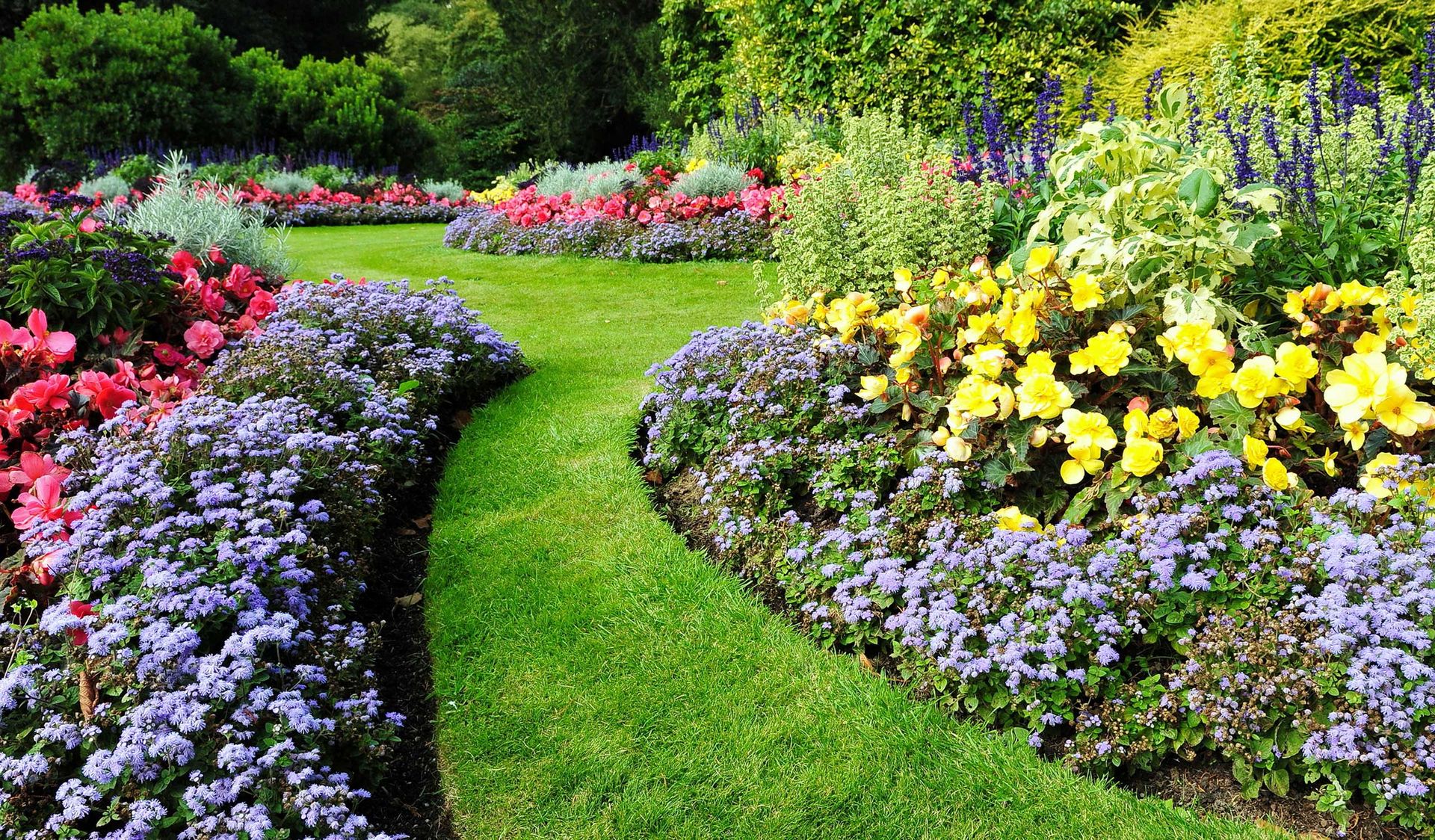 Landscaping Companies Madison, WI | Maple Leaf Inc.