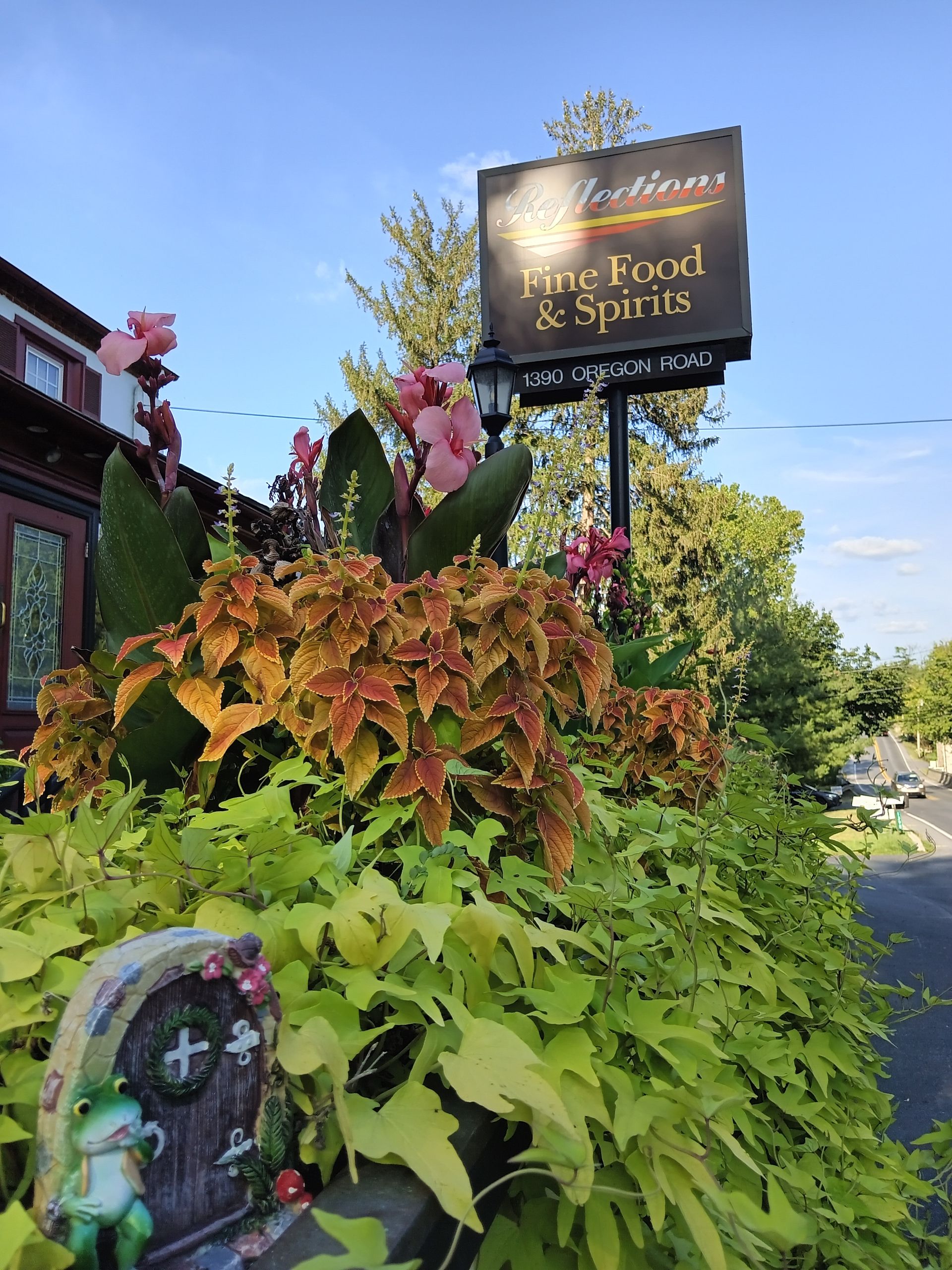 Gallery | Reflections Restaurant