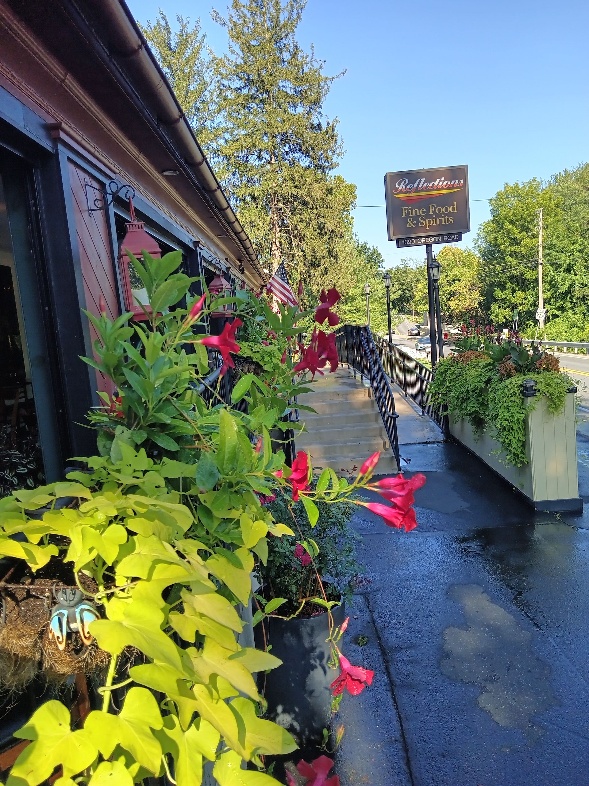 Gallery | Reflections Restaurant