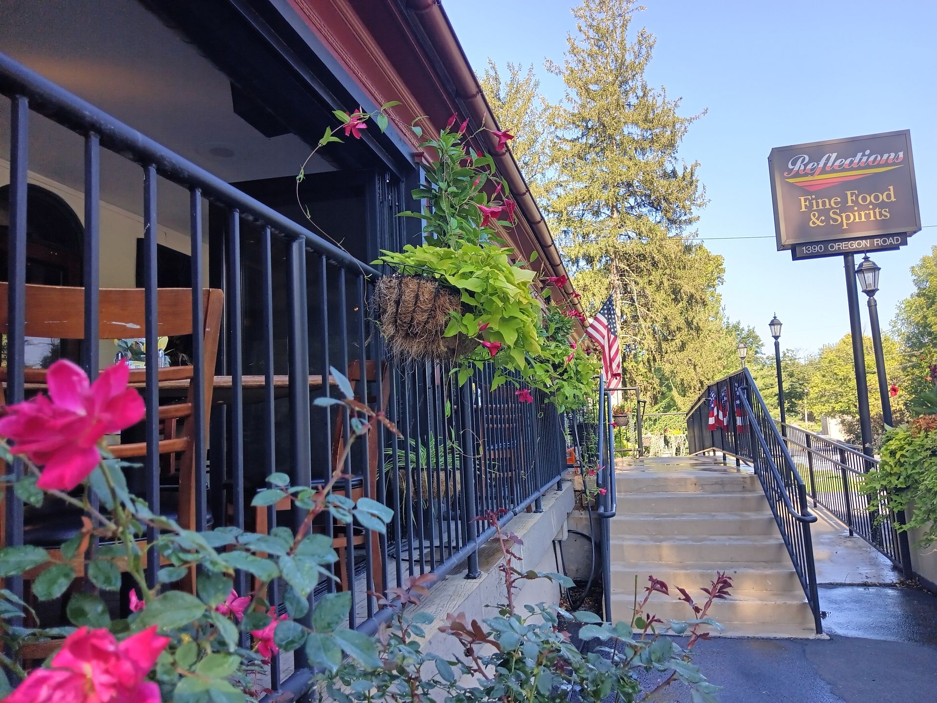 Gallery | Reflections Restaurant