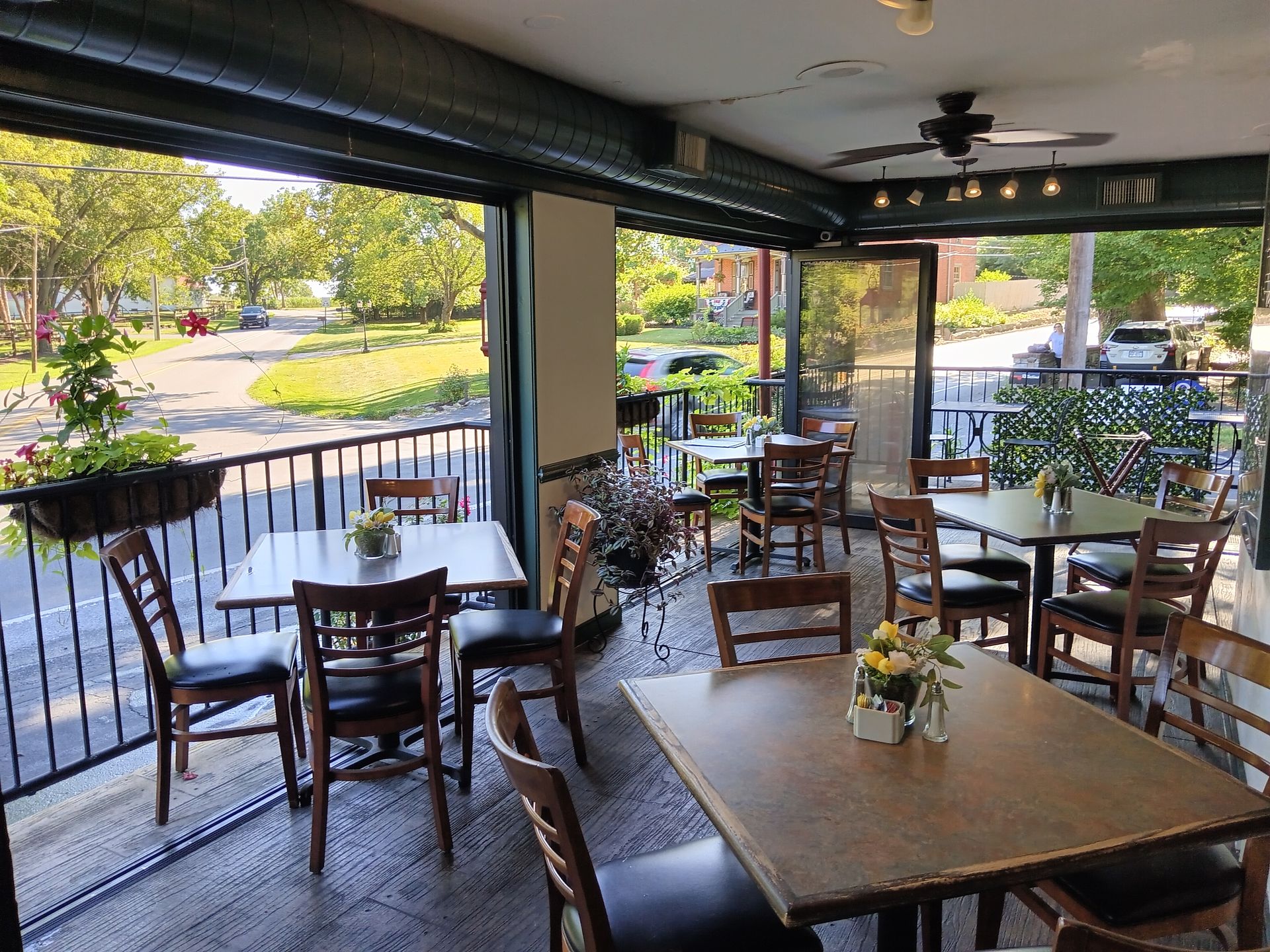 Gallery | Reflections Restaurant