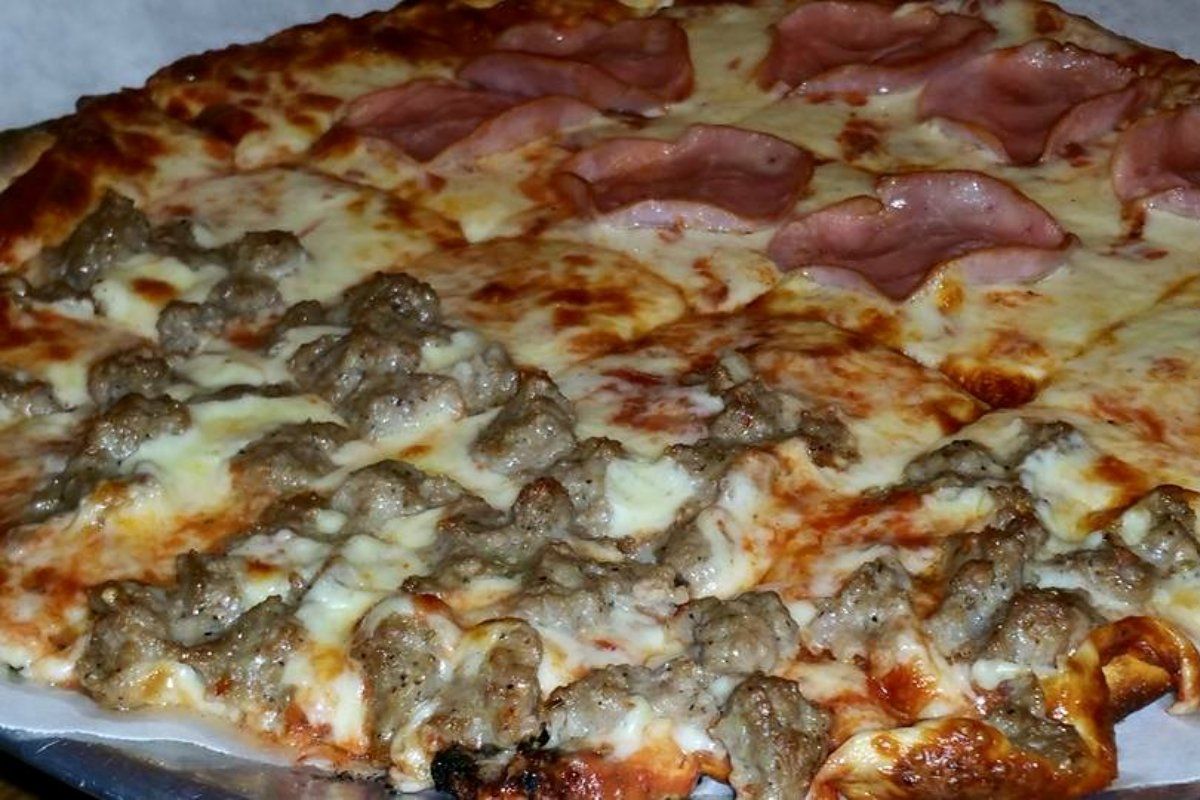 Jake's Pizza Gallery | Albert Lea, MN