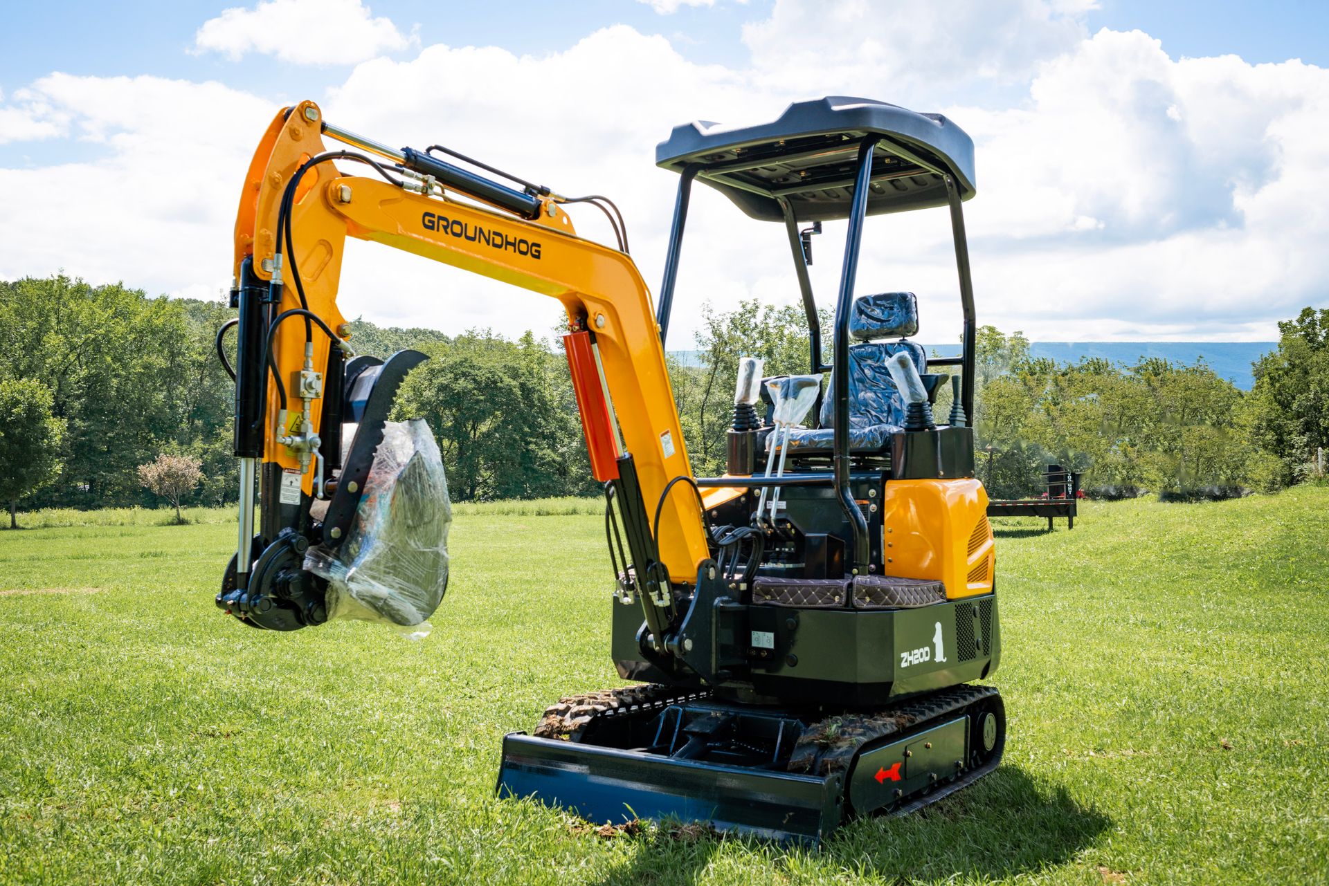 Custom-Built Excavators | Middleburg, PA