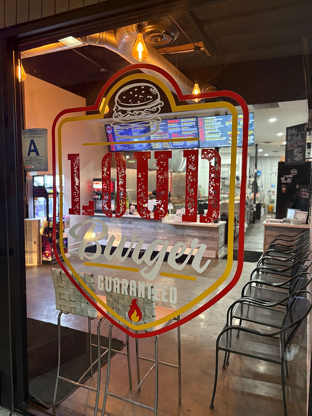 Loud Burger | Restaurant | Grand Terrace, CA