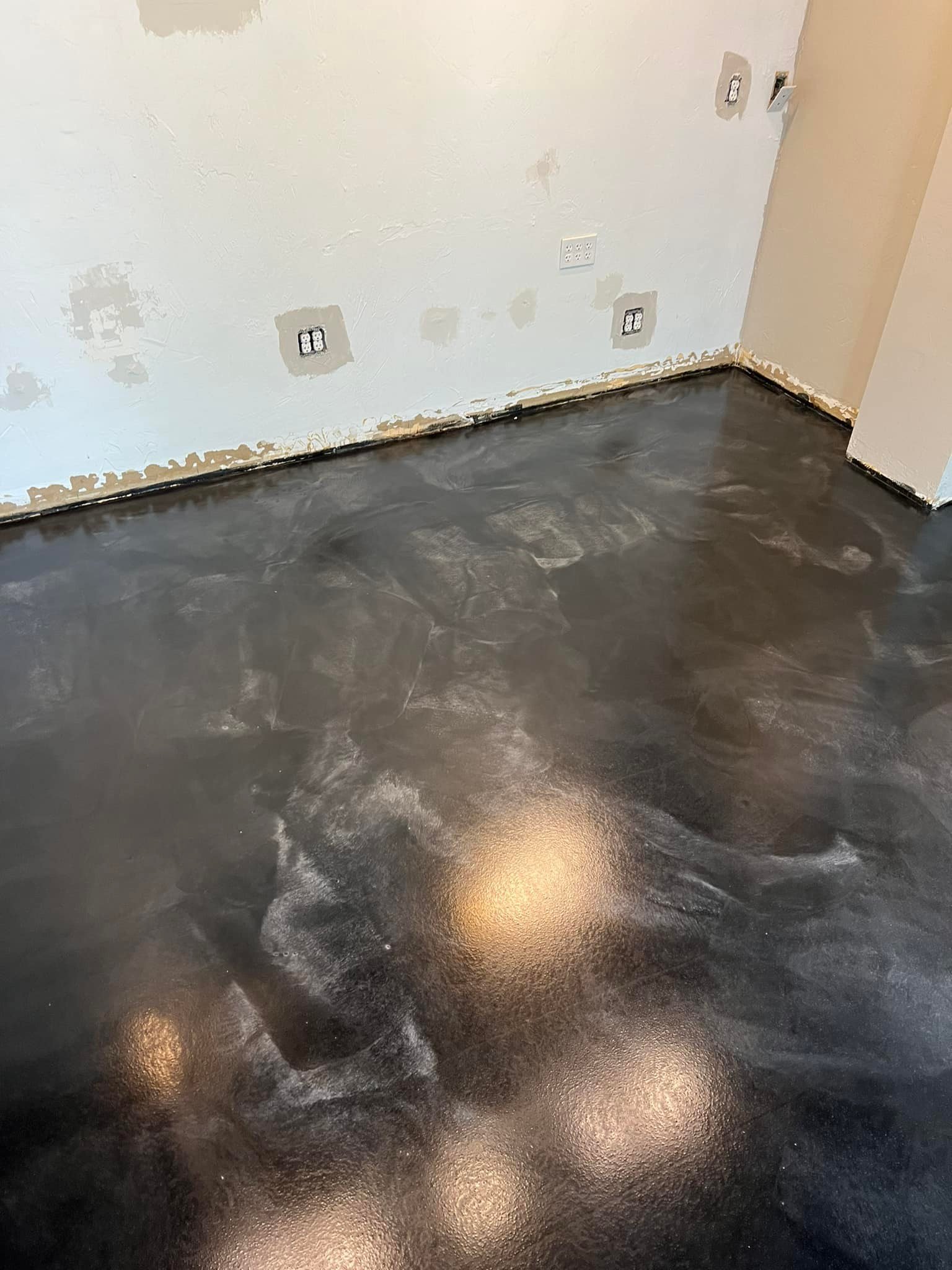 Decorative Epoxy Concrete Flooring | Rockford, IL
