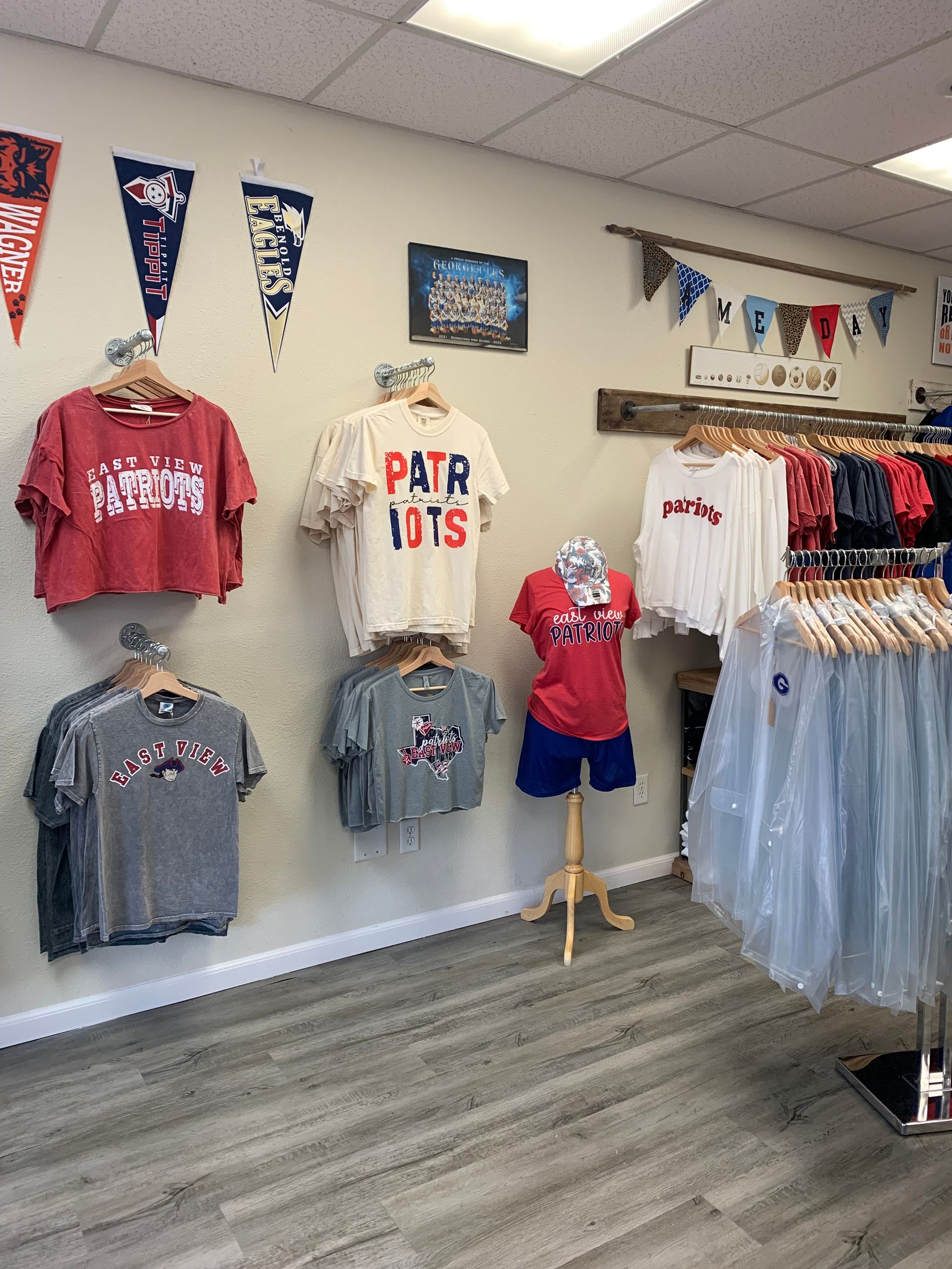 Spirit Wear | Sport Fan Apparel | Georgetown, TX | High School Teams