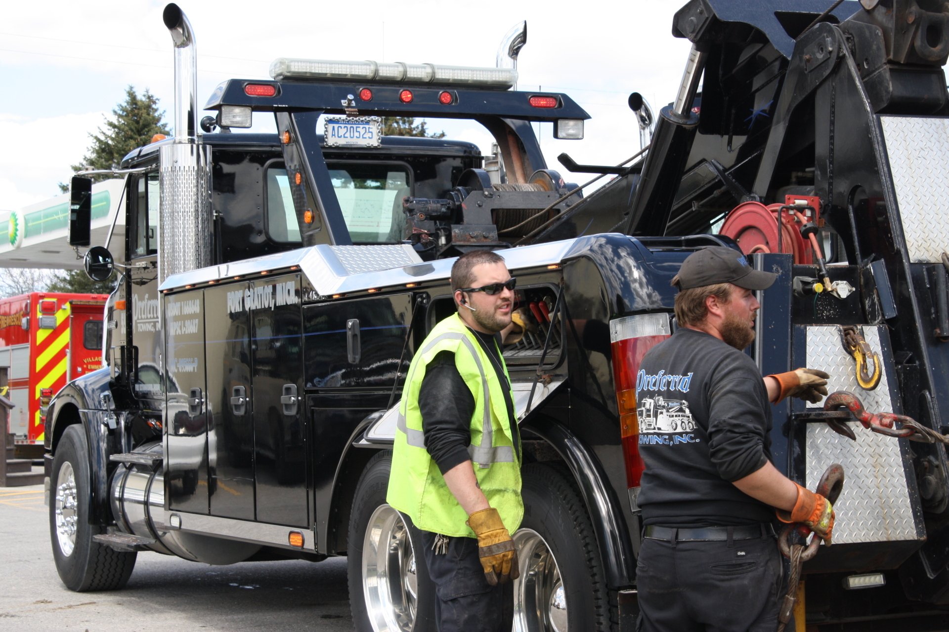 Preferred Towing, Inc Gallery | Fort Gratiot, MI