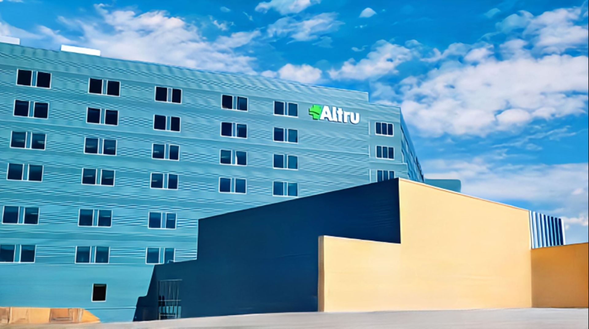 Raising the Bar: How Glass, Light, and Design Shape Mystic Lake's New ...