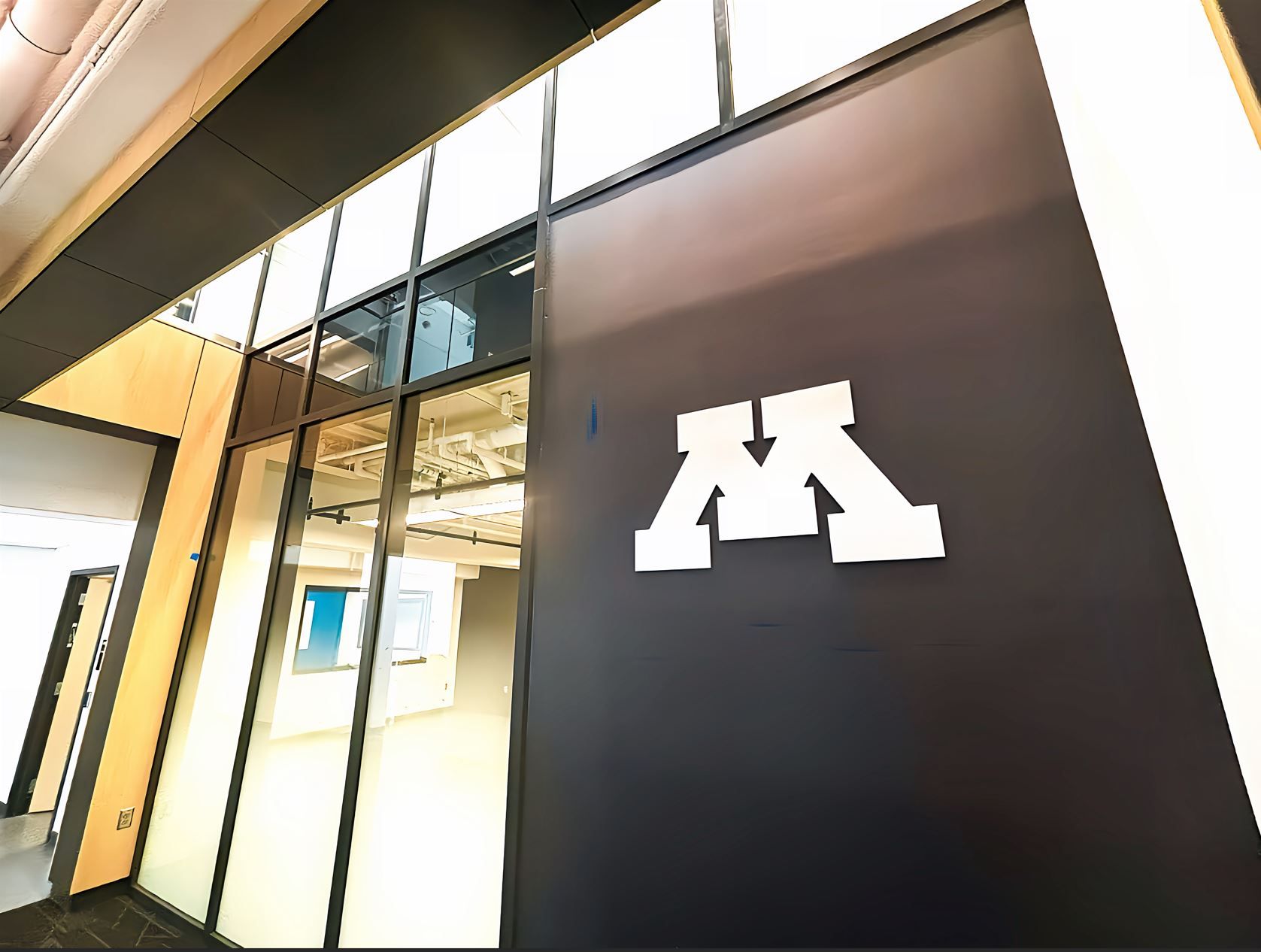 W. L. Hall Company Metro Square Building (St Paul, MN) Curtainwall ...