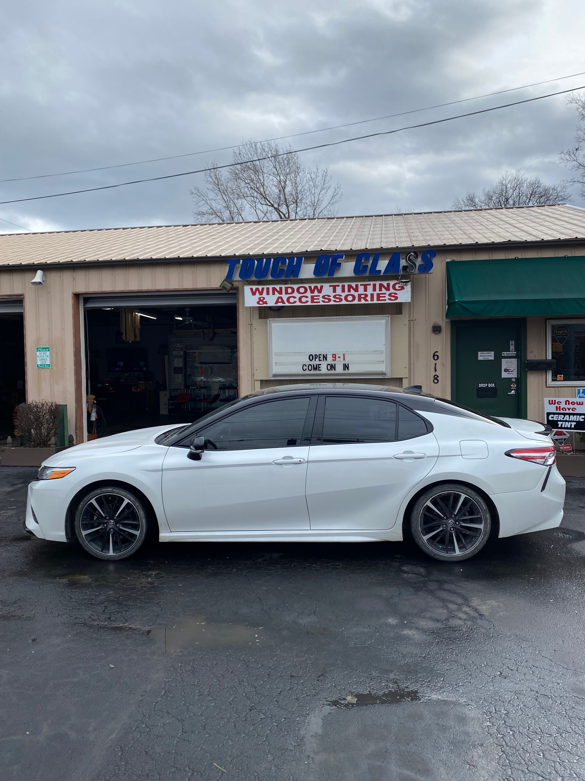 Auto Window Tinting Installation | Jeffersonville, IN
