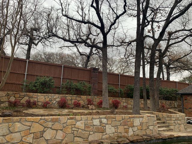 Walls & Borders | Grapevine, TX