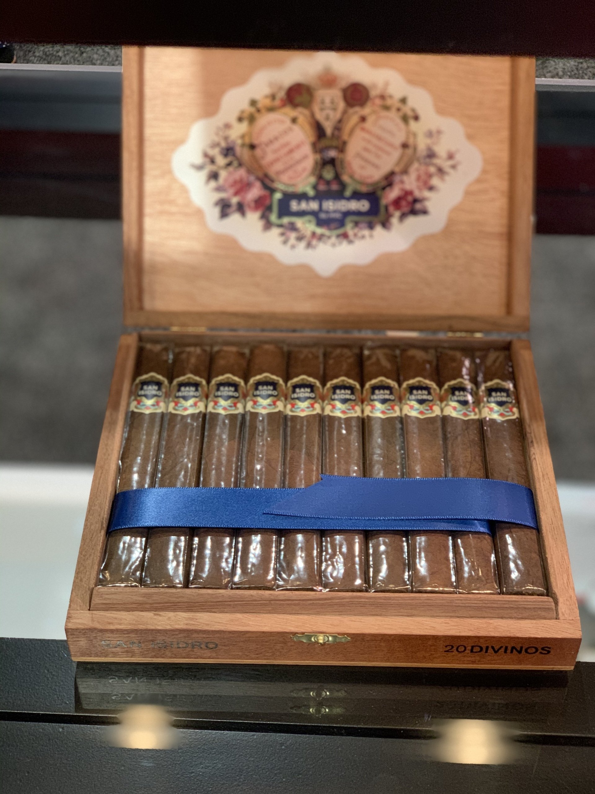 Premium Cigars | Cigar Bundles | Quincy, MA