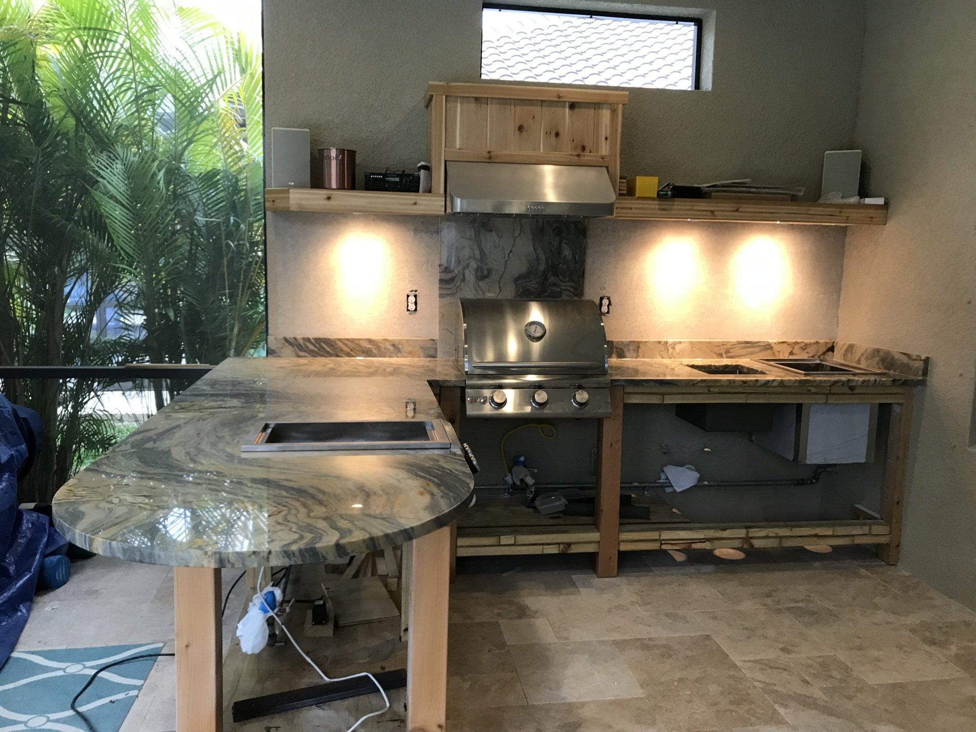 Outdoor Kitchens | Fireplace | Venice, FL