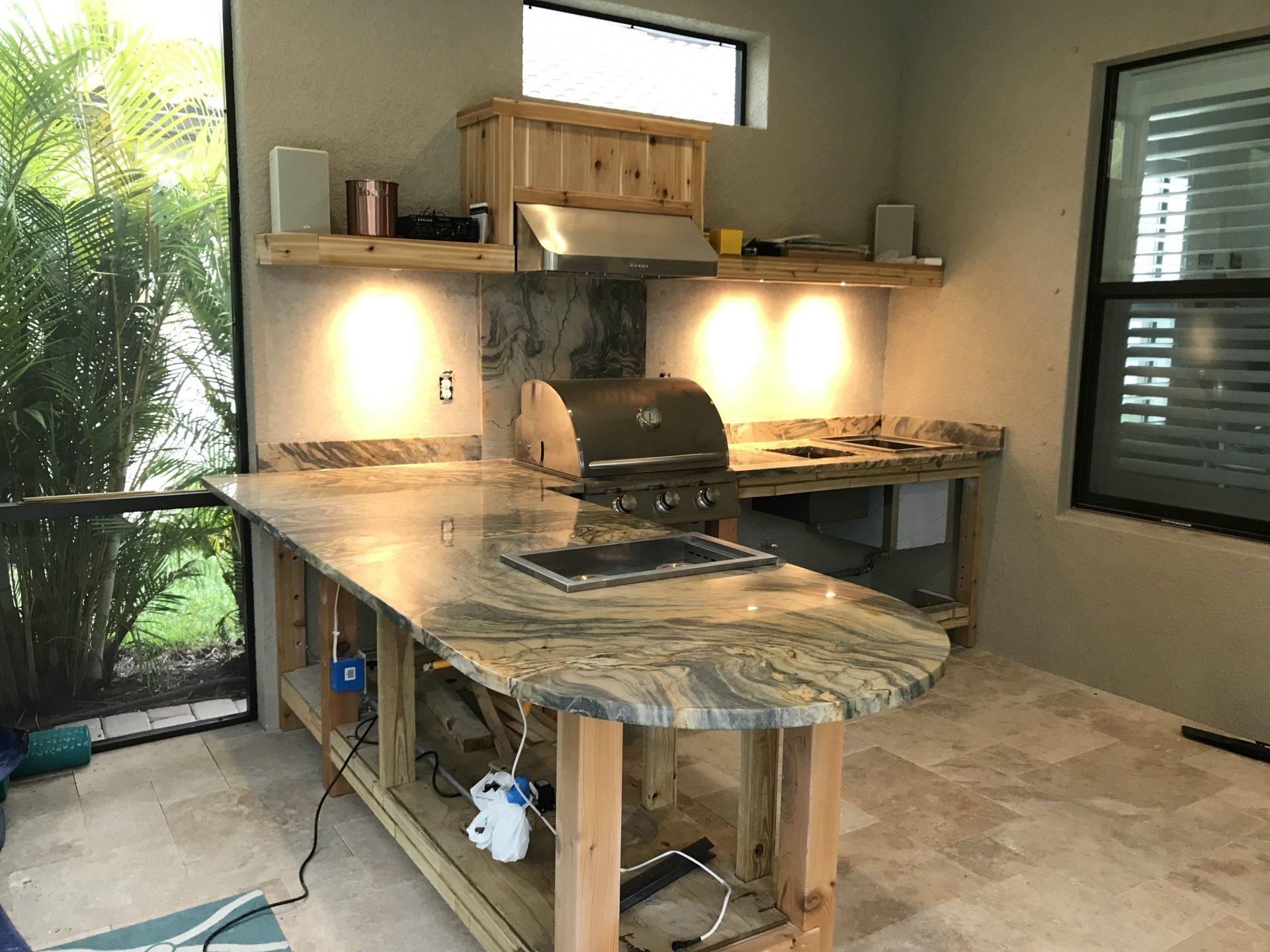 Outdoor Kitchens | Fireplace | Venice, FL