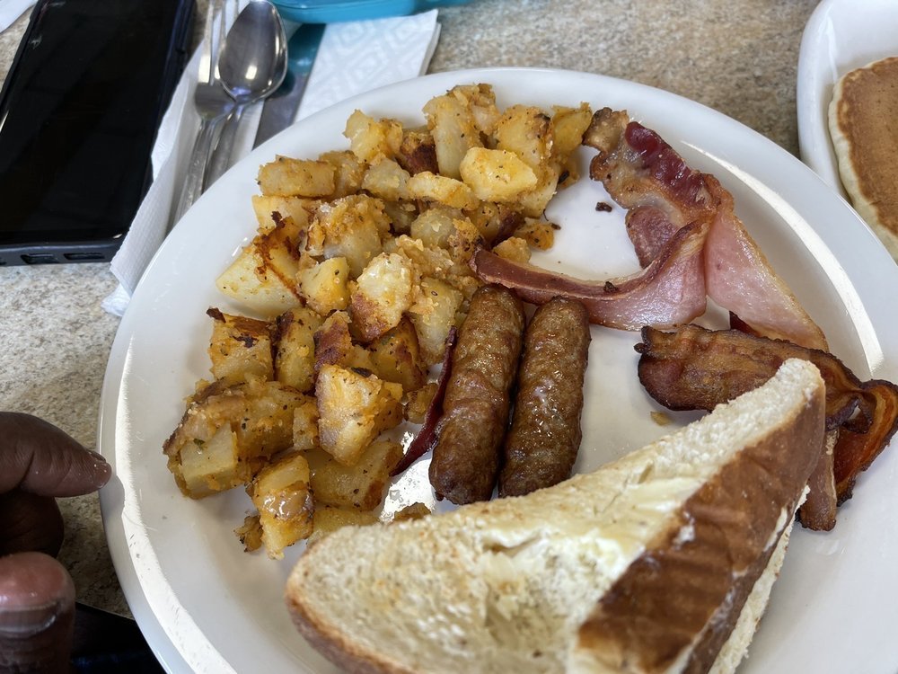 Food Gallery | Alexander's Family Restaurant