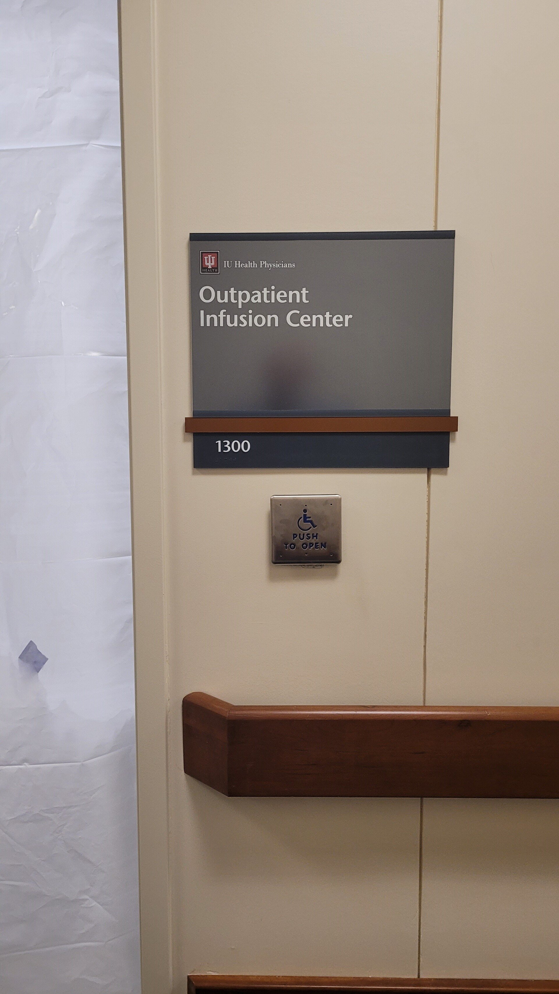 Interior Signs | ADA Compliant Signs | Indianapolis, IN