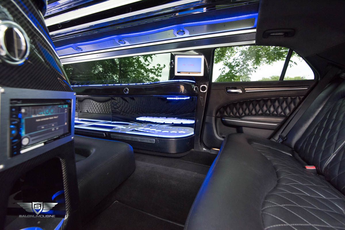 Limo and Party Bus Service Fall River, MA | Dartmouth, MA