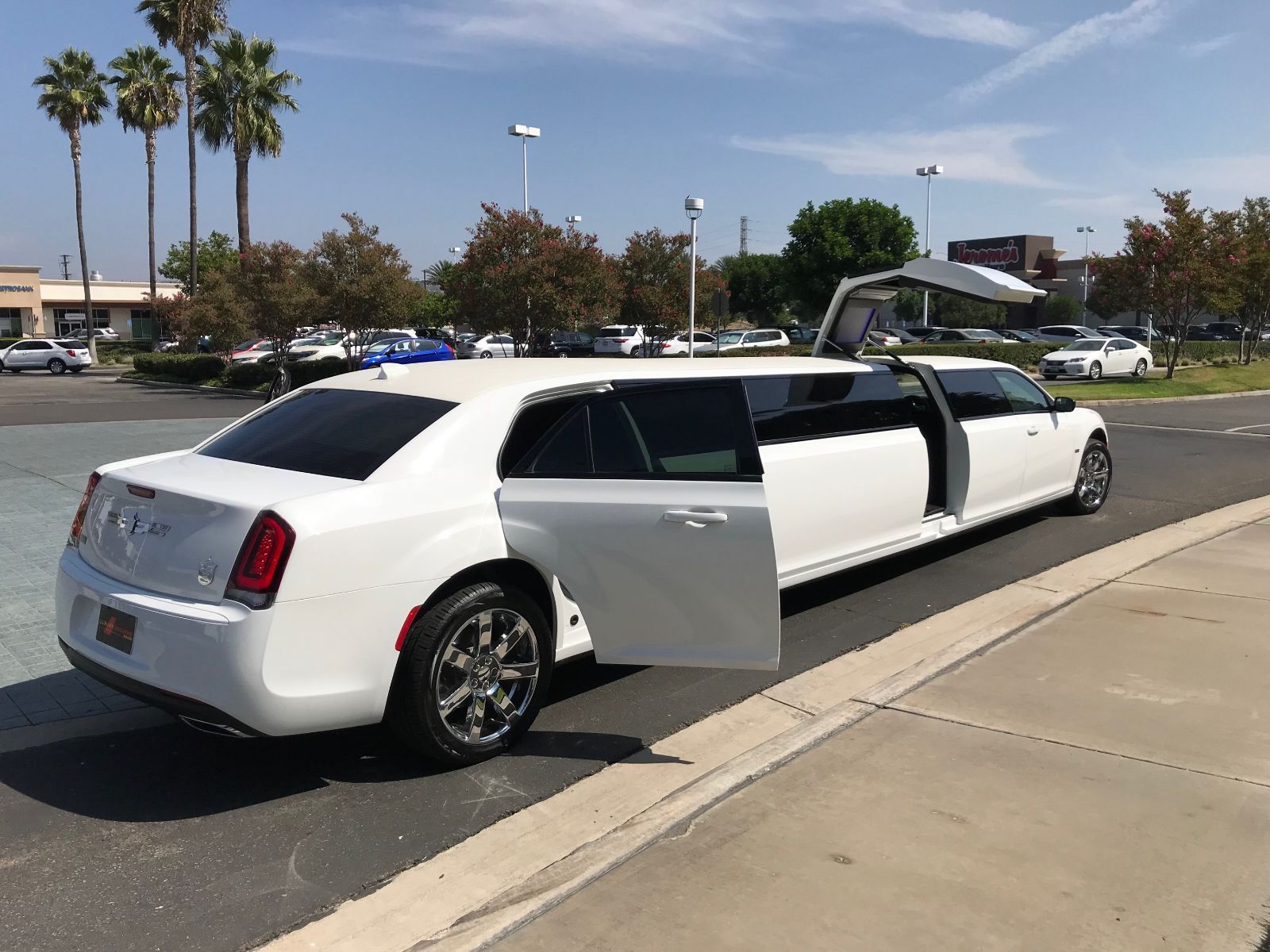 Limo and Party Bus Service Fall River, MA | Dartmouth, MA