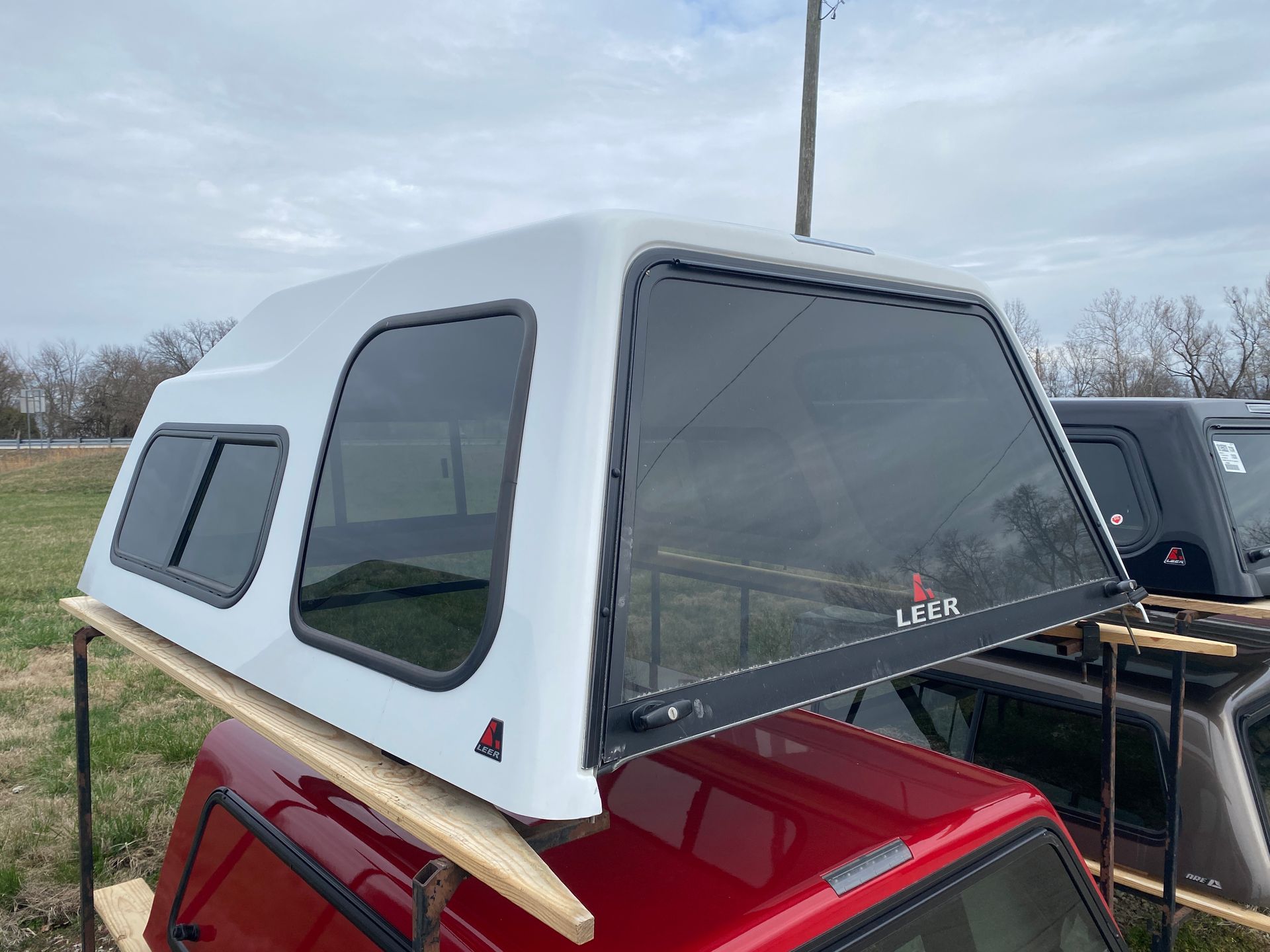 Used Camper Shells | Vincennes Truck Supply | Vincennes, IN