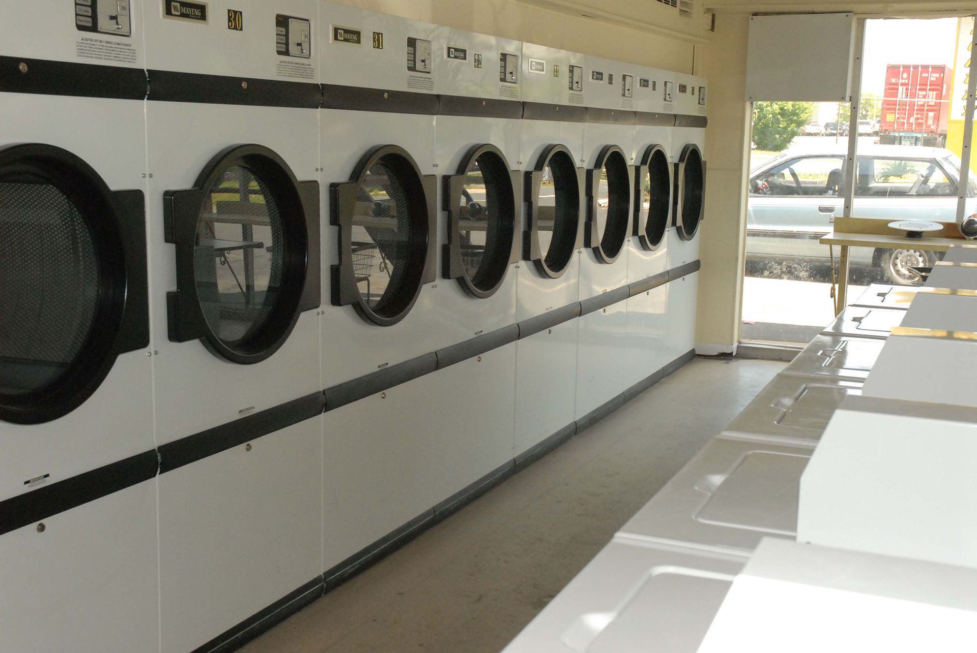Laundromat | Dykstra Laundries | Watertown, WI