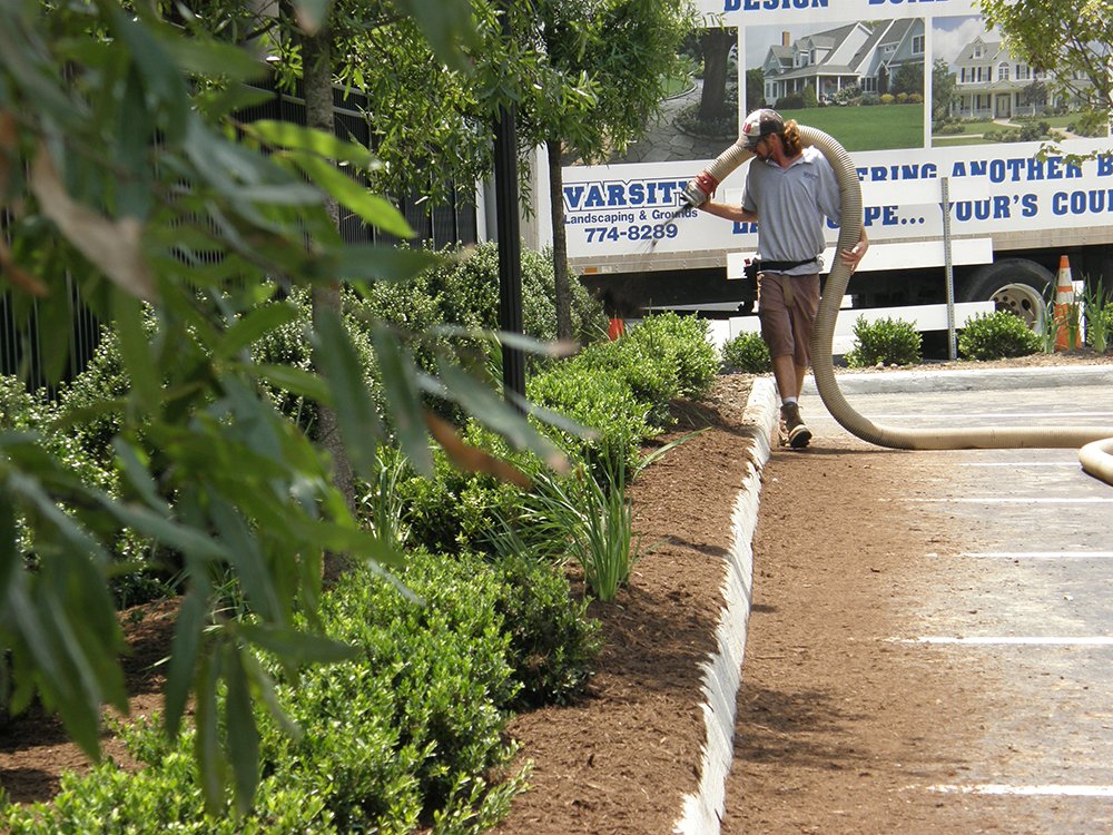 Landscaping Gallery | Varsity Landscaping & Grounds, LLC