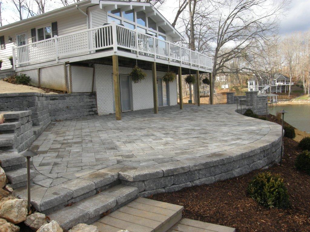 Landscaping Gallery | Varsity Landscaping & Grounds, LLC