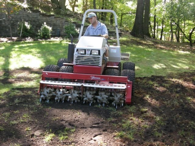 Landscaping Gallery | Varsity Landscaping & Grounds, LLC