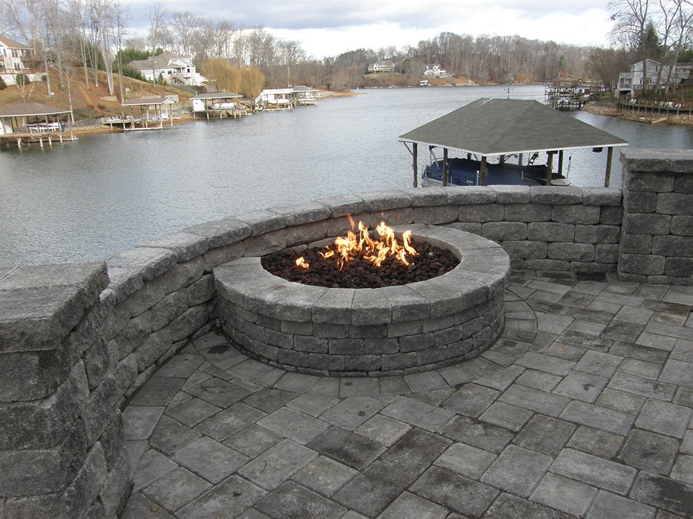 Landscaping Gallery | Varsity Landscaping & Grounds, LLC